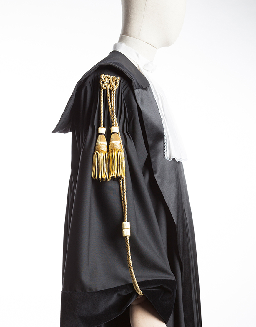 Toghe di nuova generazione pratiche ed eleganti - Skemata toghe